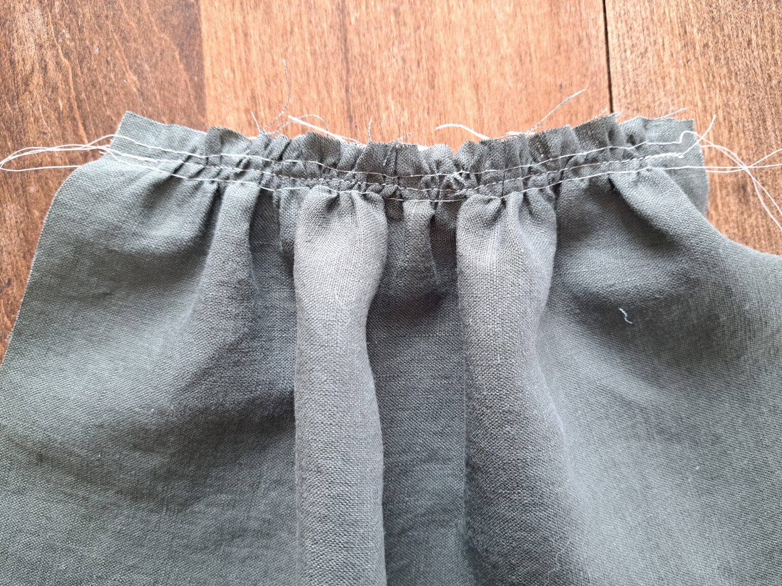 Learn to sew gathers easily - a thorough guide - Shoebox On A Hill