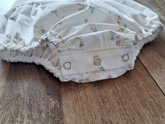 Two Ways To Make An Elastic Casing - How To Insert Elastic Into Casing ...